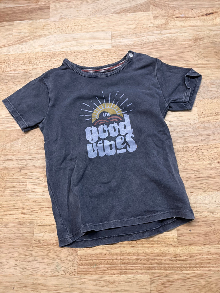 Noppies T-Shirt – Size 12–18M (Charcoal, “Good Vibes”) – Nest and Sprout